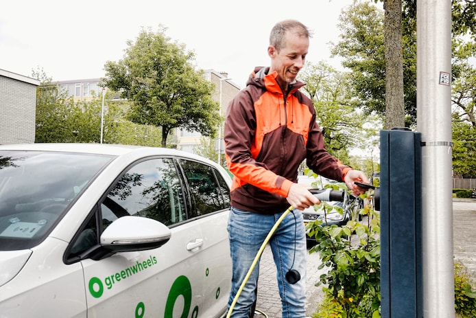 Op deze plekken kun je een elektrische auto beter niet opladen | Auto ...