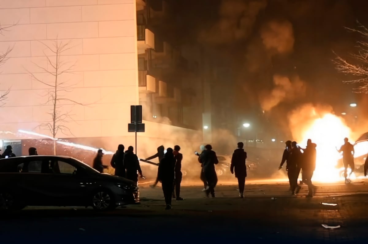 171 mensen verdacht van een misdrijf tijdens jaarwisseling: ‘Ongekend ...