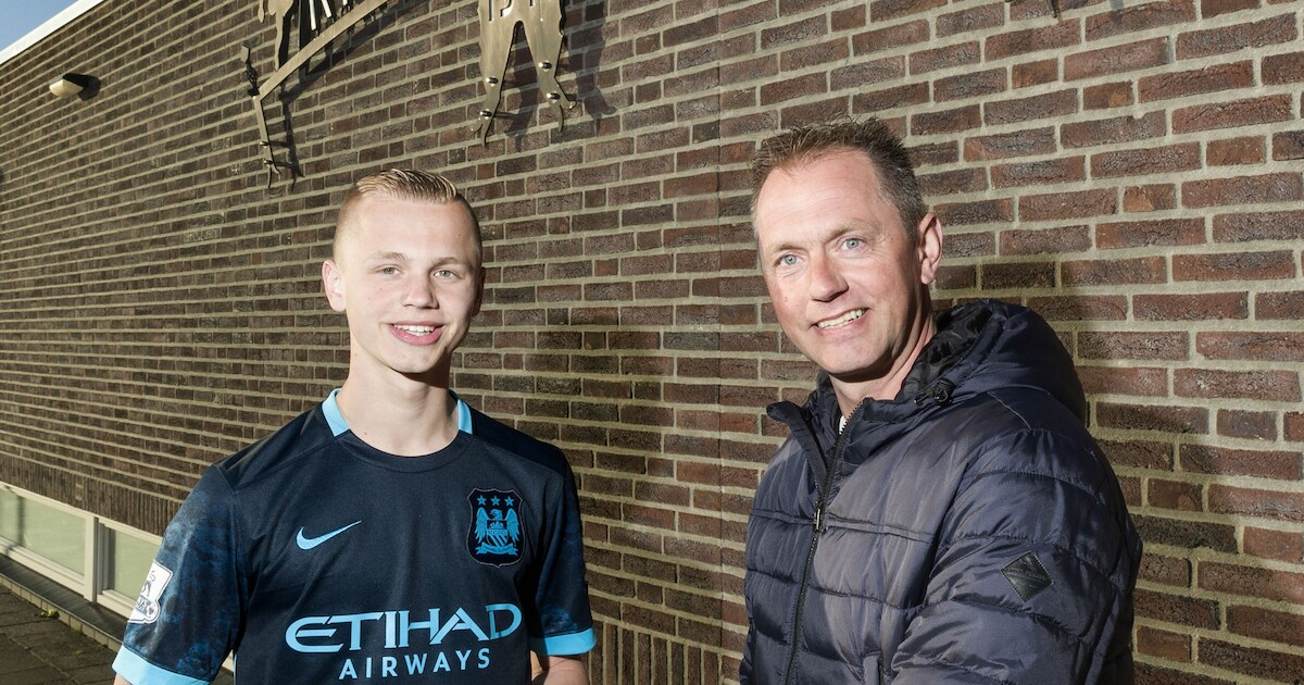 Voetbalclub Boxtel viert jubileum met oude en nieuwe kampioenen ...