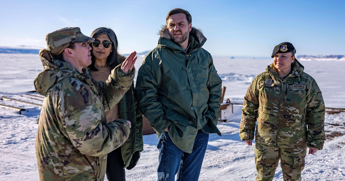 LIVE VS | Oud-militair en Senator Mark Kelly klaagt Defensieminister ...