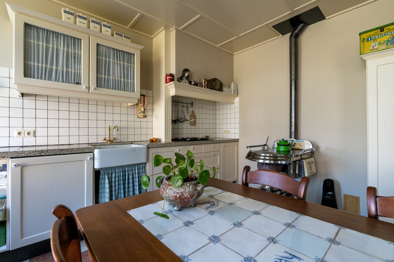 Stel kocht het lelijkste huis van Rooi: ‘Ik dacht O God, wat hebben we ...