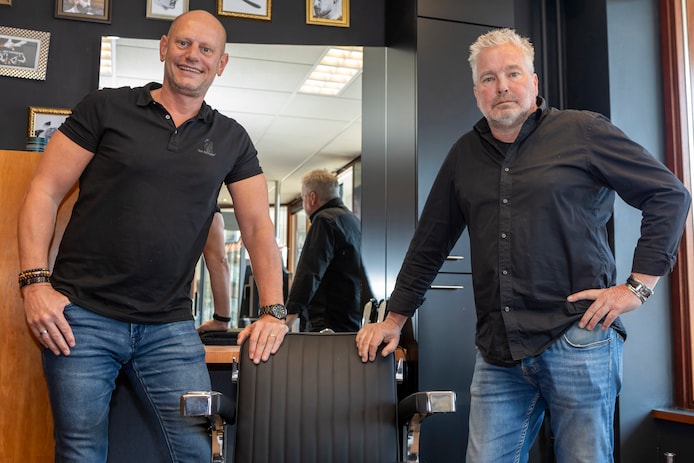 Failliete kapper Martin (59) huurt nu stoel bij andere kapper: ‘We ...