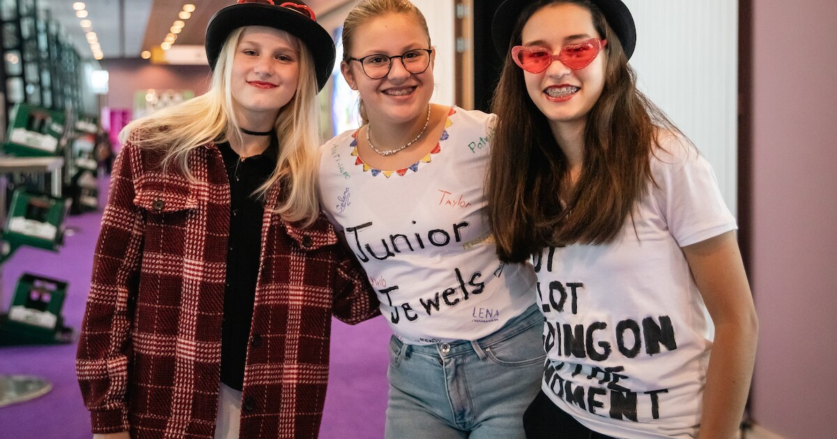 Veel meiden in de zaal voor Taylor Swift: ‘We gaan dit nooit meer ...