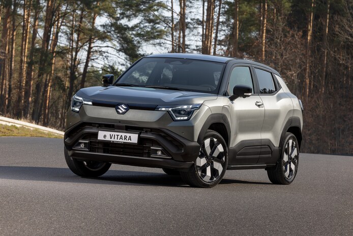 Suzuki heeft zich er bij zijn allereerste elektrische auto niet ...