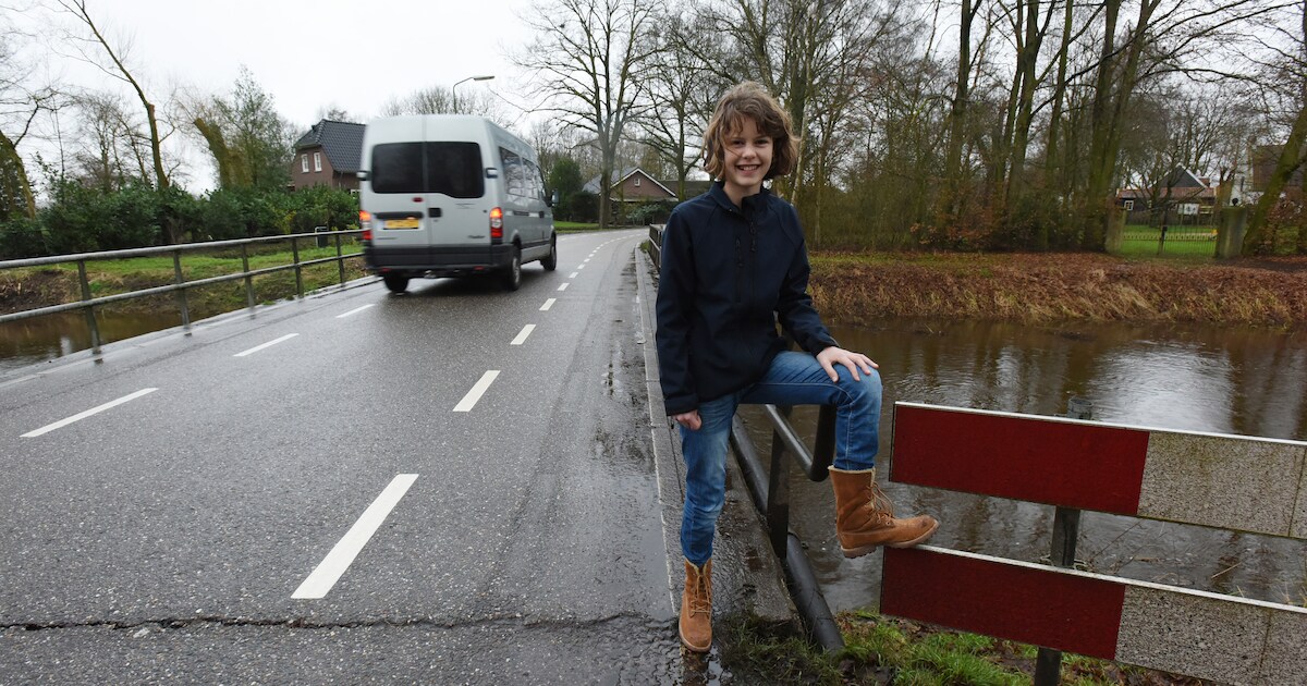 Inge was 11 toen ze geld inzamelde voor een fietspad, nu is ze 19 en is ...