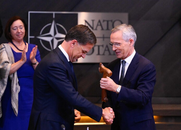 Bij de Navo zijn ze blij met Mark Rutte, alleen de beveiliging kreeg een hartverzakking ...