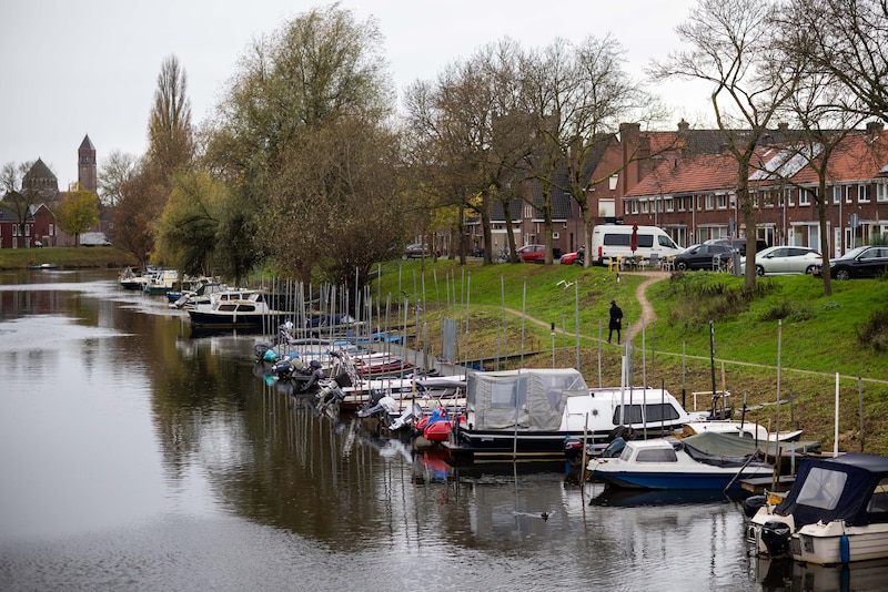Gemeente gaat verder met weghalen van bootwrakken van Bossche wateren ...
