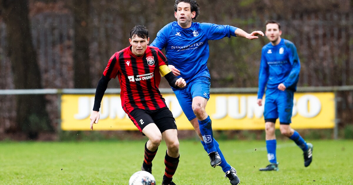 De 22ste en laatste zege van RKDVC op rivaal Vlijmense Boys, met een ...