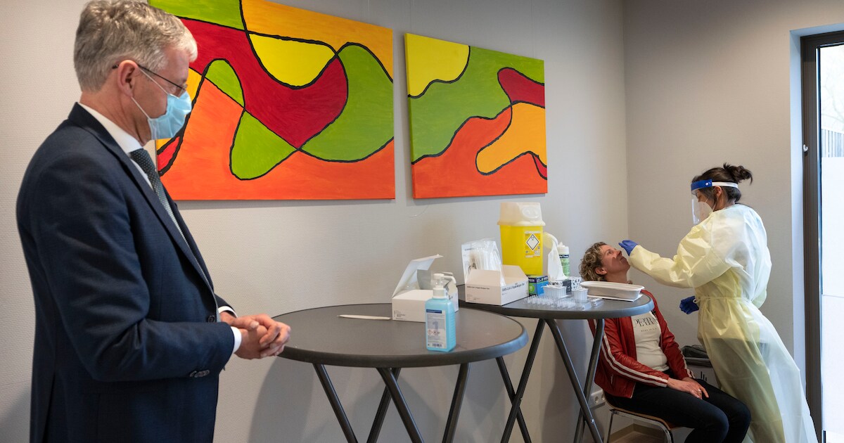 Juf Moniek test binnen 15 minuten negatief: deze school loopt voorop ...