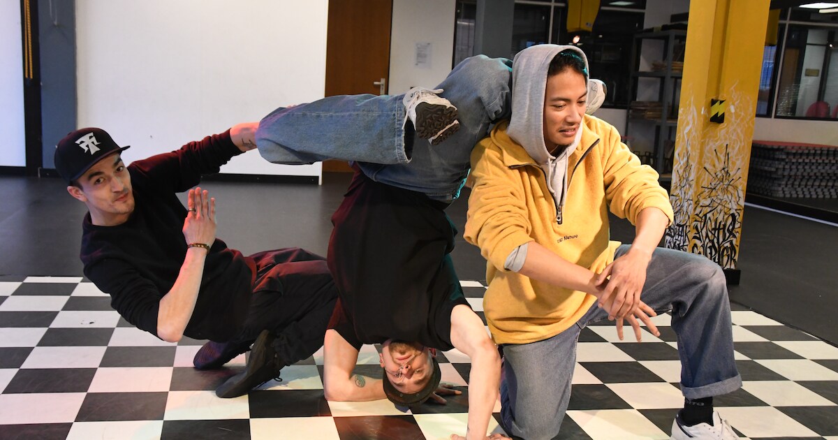 Breakdancer Arjuna is nu choreograaf en mocht een dans voor de koning maken: ‘Kijk Willem, dit ...