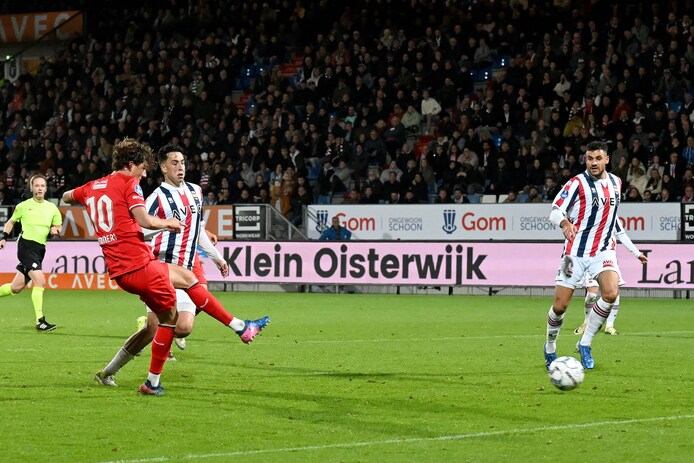 Stug en strijdbaar Willem II gaat nipt onderuit tegen FC Twente | Willem II | bd.nl