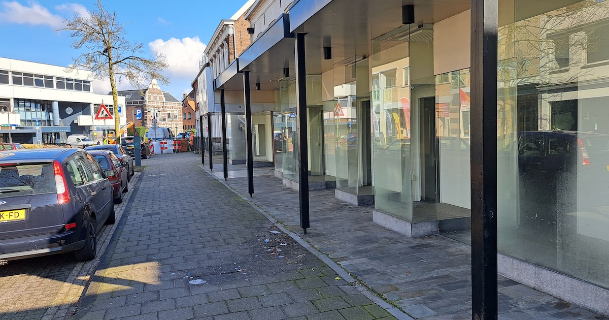 Omwonenden vrezen permanente opvang vluchtelingen in oude Feestwinkel ...