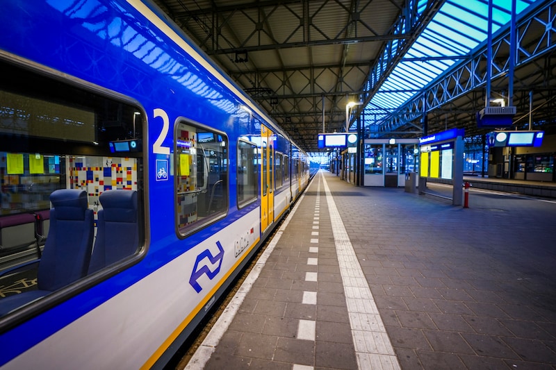 Geen trein tussen Boxtel en Eindhoven door stroomstoring | Regio | BD.nl