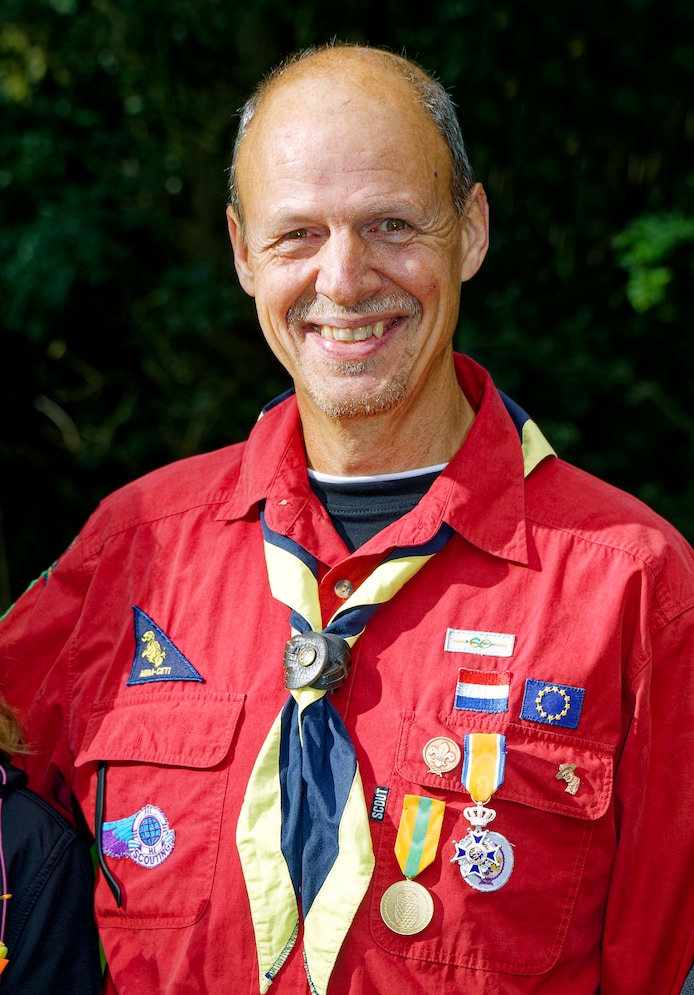 Koninklijke onderscheiding voor scoutingman Toine van den Heuvel ...