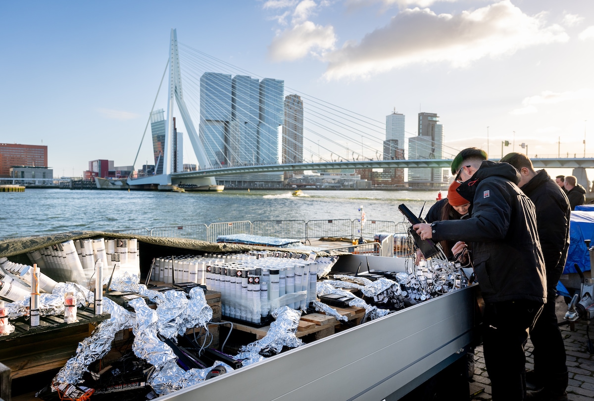 Organisatie achter Nationaal Vuurwerk moest op laatste moment show ...