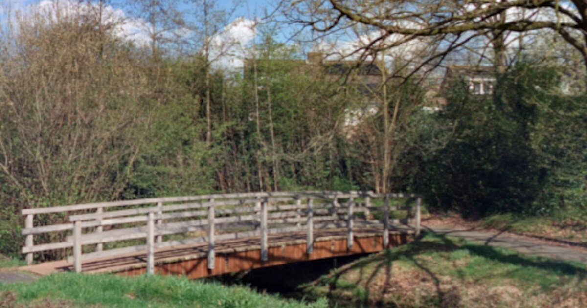 Gestel vervangt vijf versleten voetgangersbruggen | Sint-Michielsgestel ...