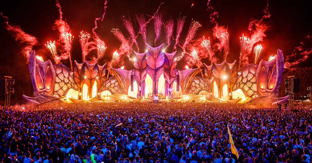 De blauwe Lambo van Afrojack die ineens backstage stond, en meer ...