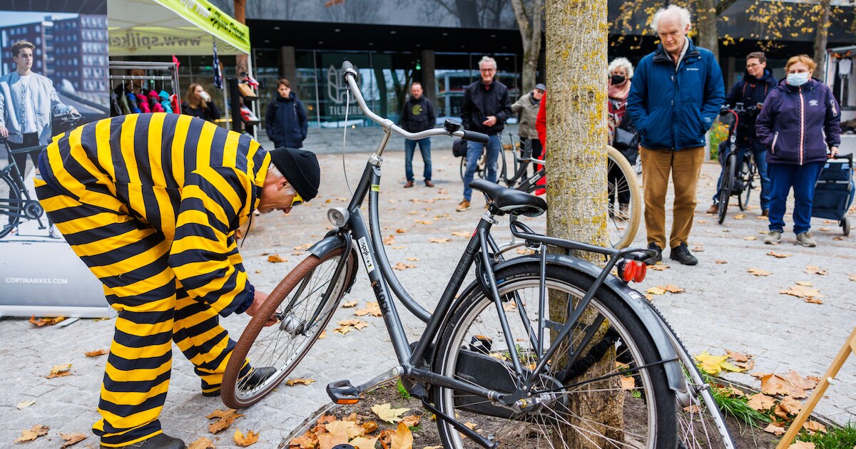 Fiets jatten? ‘Dief’ laat in Tilburg zien hoe het moet | Tilburg e.o ...