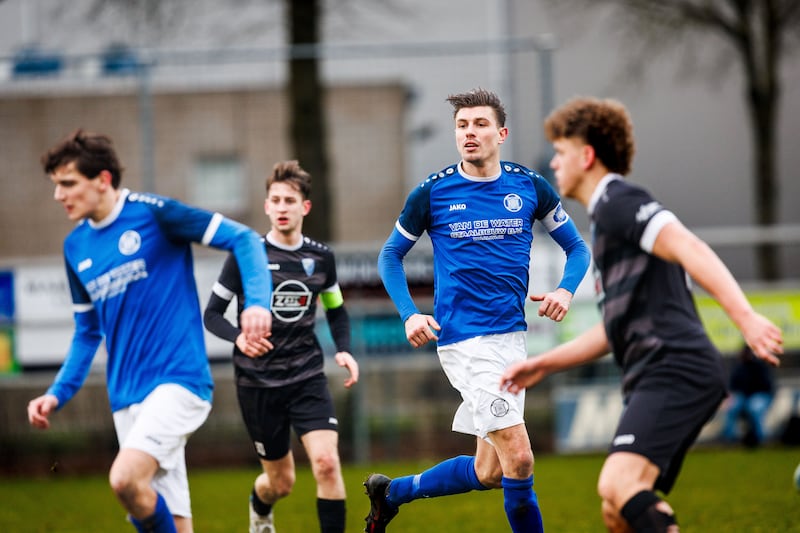 Nieuwkuijk zet weer een sportief piketpaaltje in bijna honderdjarige ...