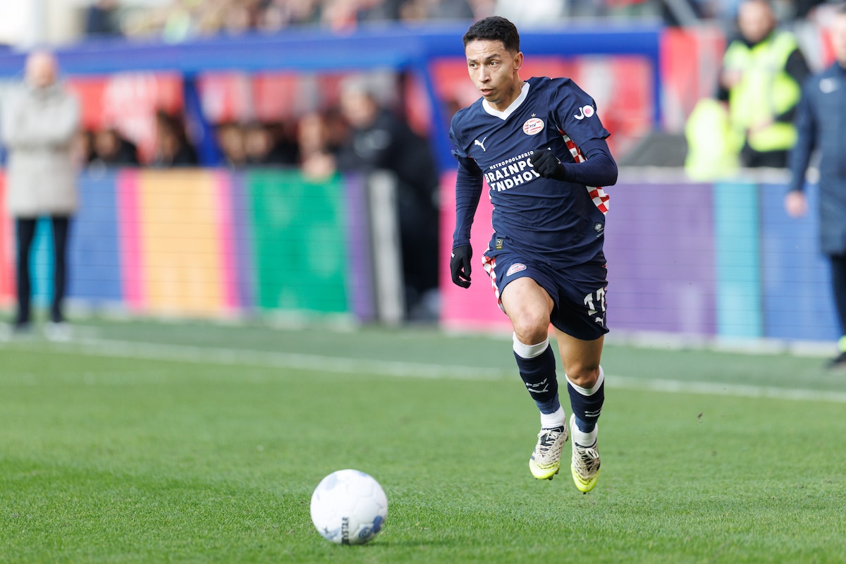 Mauro Júnior verbijt de pijn bij PSV en pakt records: ‘Had het niet ...