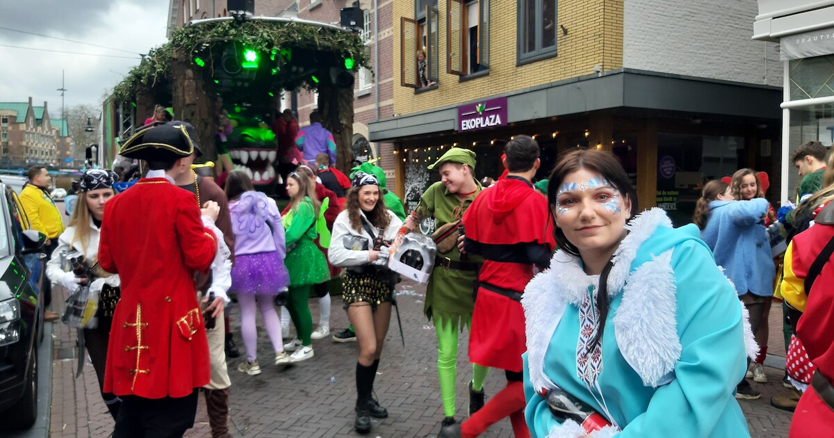 Herrie- en zuipwagens wel of niet in de Helmondse optocht? Wat vindt u ...