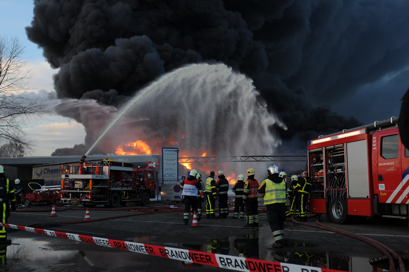 De harde lessen van de brand bij Chemie-Pack: is de veiligheid op ...