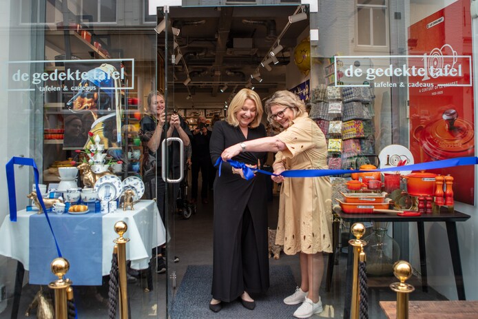 Bossche servieswinkel De Gedekte Tafel heropend door Janny van tv ...