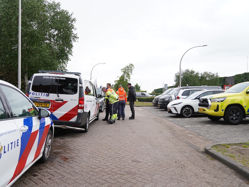 Politie zoekt op A59 naar mobiele telefoon van mishandelde vrouw ...