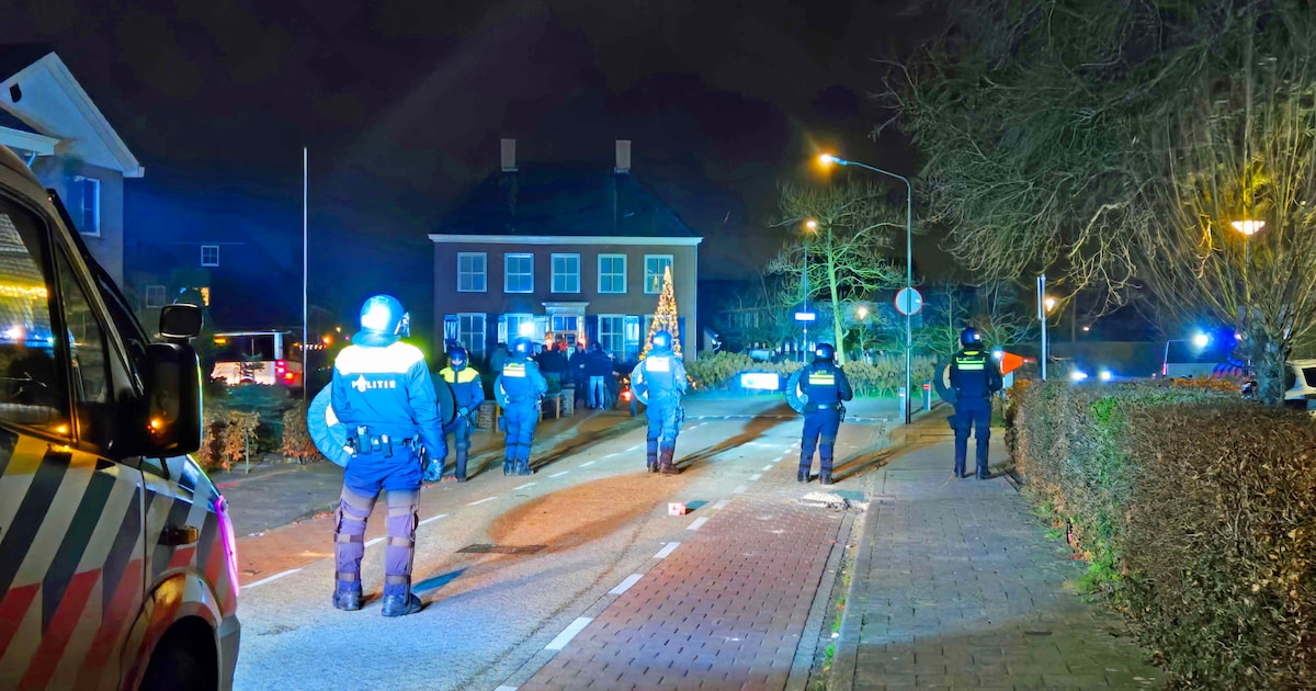 Twee minderjarigen onder aangehouden verdachten Veen, een van hen had ...