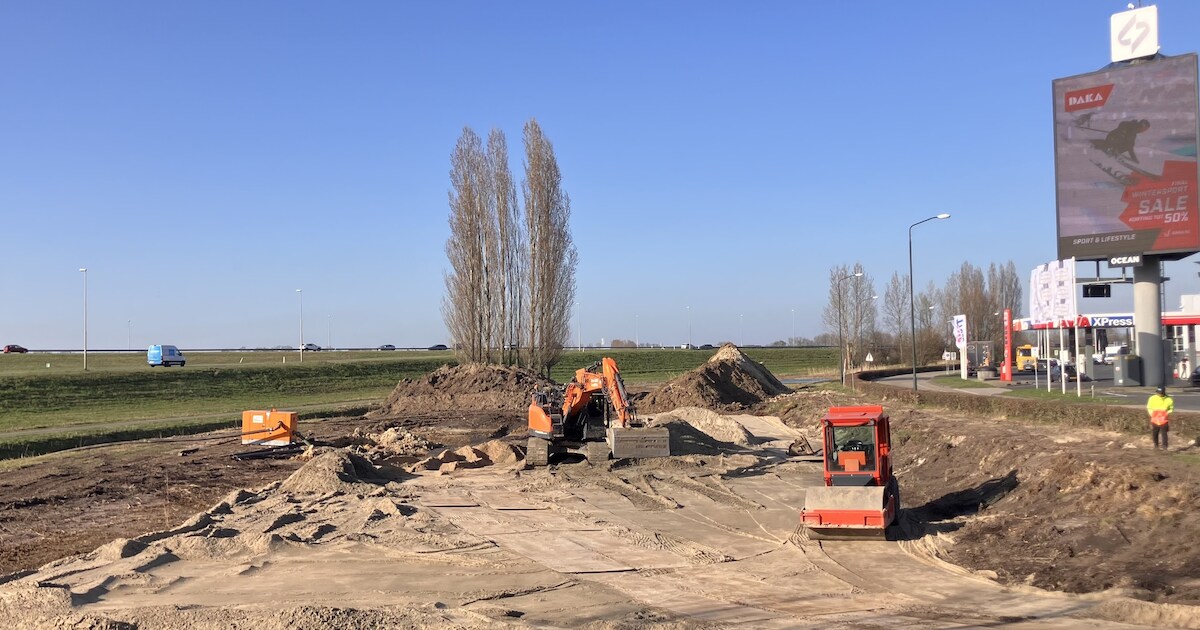 Eerste graafwerk op plek Veghel waar joekel van windmolen komt te staan ...