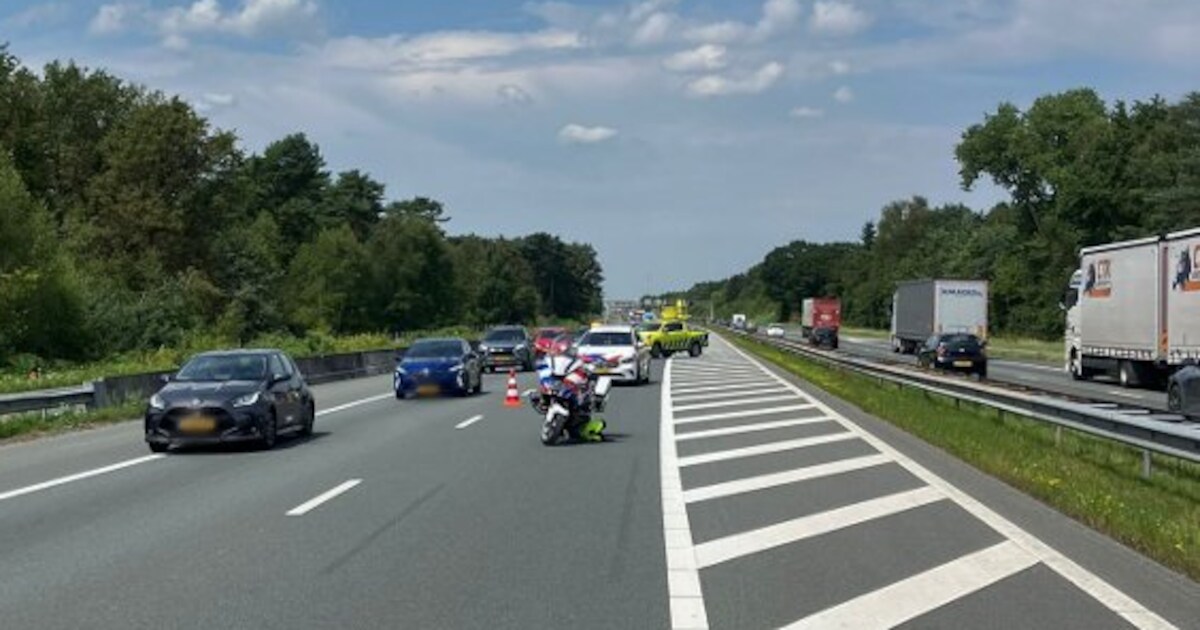 Ongeluk op A2 bij Valkenswaard, flinke file inmiddels opgelost ...