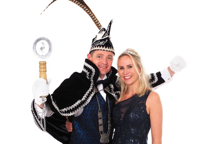 Het 55-jarig carnaval in Eerde is voor prins Tom extra feestelijk: hij ...