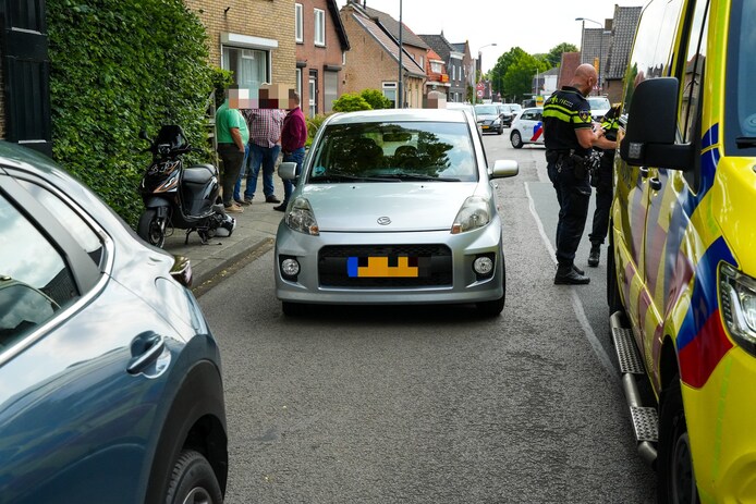 Jonge scooterrijder gewond na botsing met auto in Sprang-Capelle | 112 nieuws Waalwijk | bd.nl