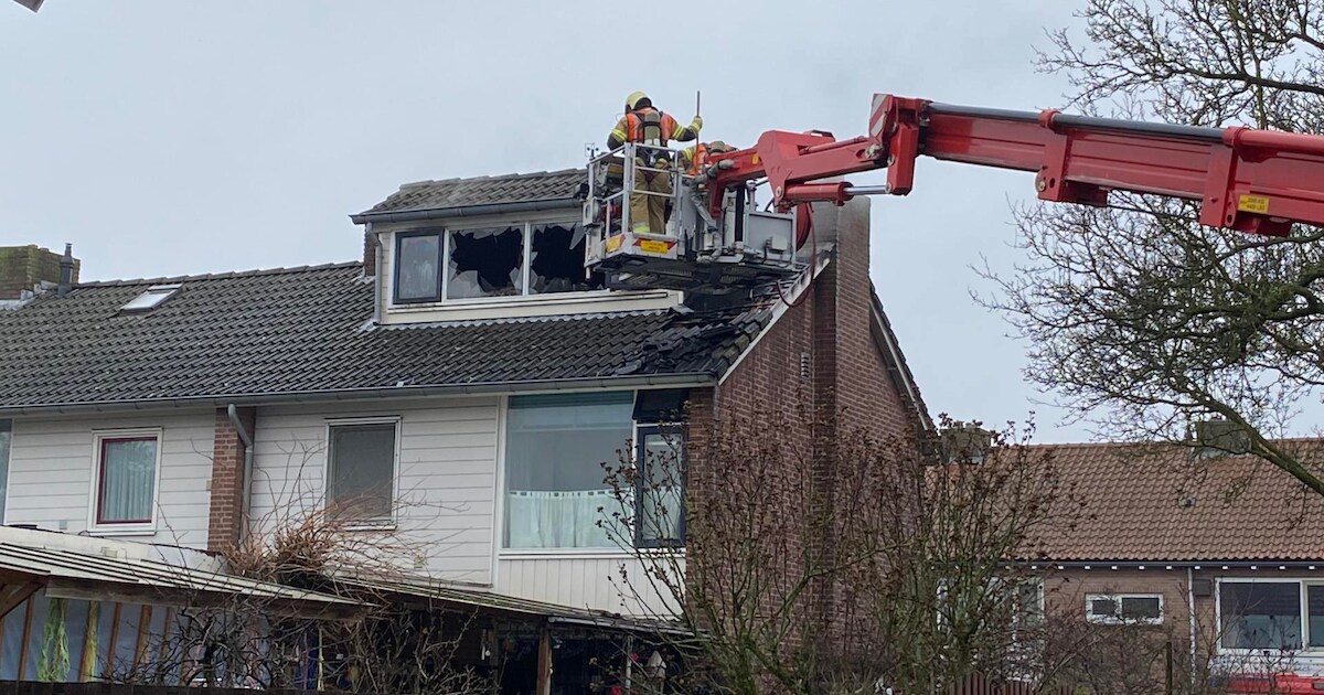 Korte maar hevige woningbrand in Volkel, veel schade aan pand | Regio ...
