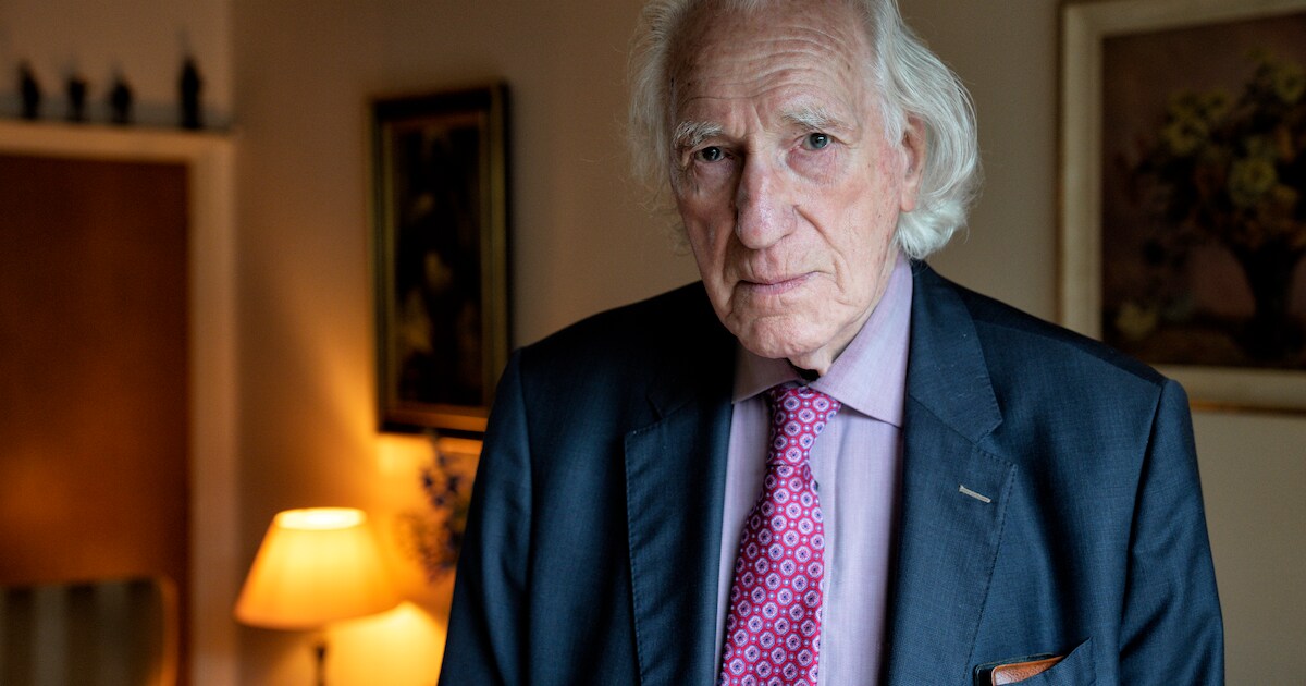 Huub was 80 jaar vrijwilliger bij de Sint-Jan en maakte de kerststal ...