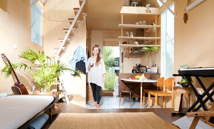 Tiny House geeft Paulien (27) veel ruimte: ‘Een huisje met slimme ...