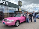 Twee jaar lang spaarde Roos statiegeld voor haar droom: met vriend Dirk ...