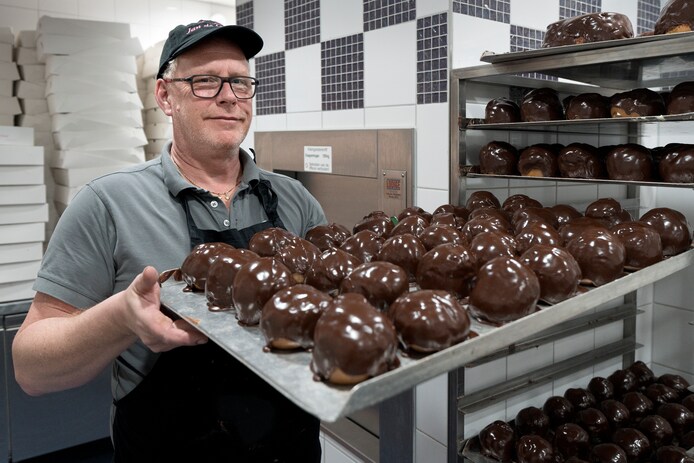 Gezocht: vuller van Bossche bollen bij de bekende banketbakker (en ...