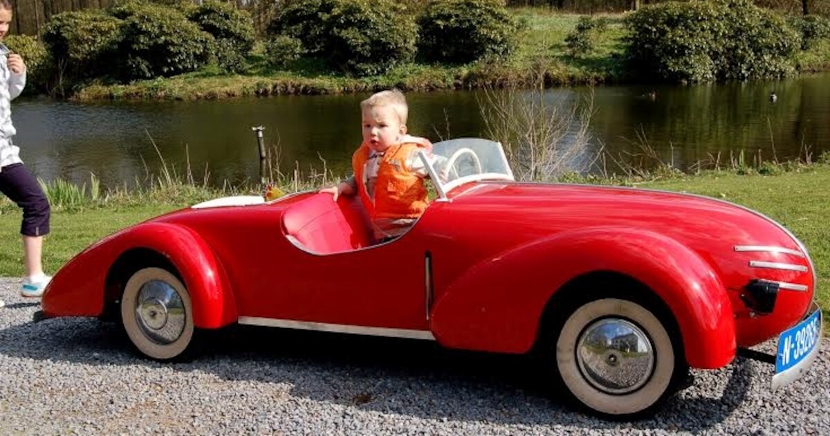 Elektrisch autootje uit Tilburg duikt op in Uden | Tilburg | BD.nl