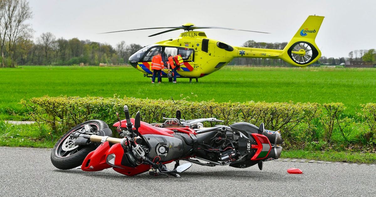 Motorrijder zwaargewond bij ongeval, traumahelikopter geland | Brabant | bd.nl