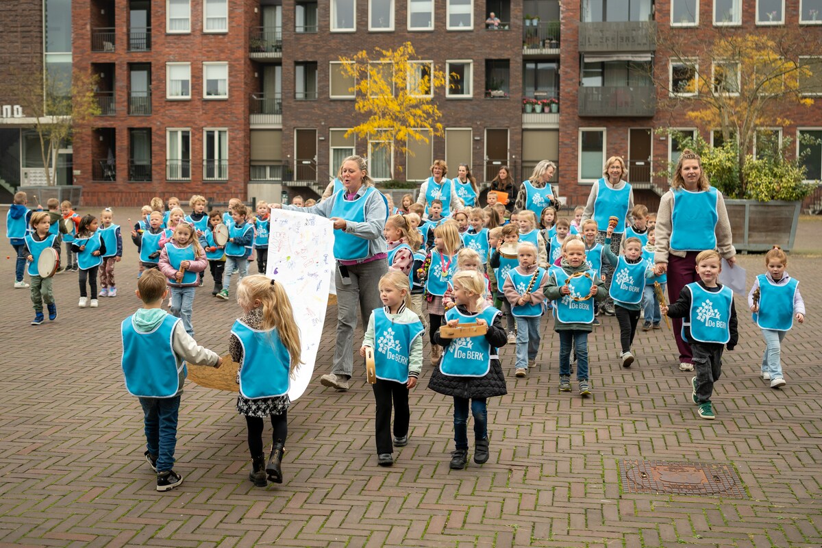 Basisschool De Berk verhuist groep 4 naar teamkamer: kleuters krijgen ...