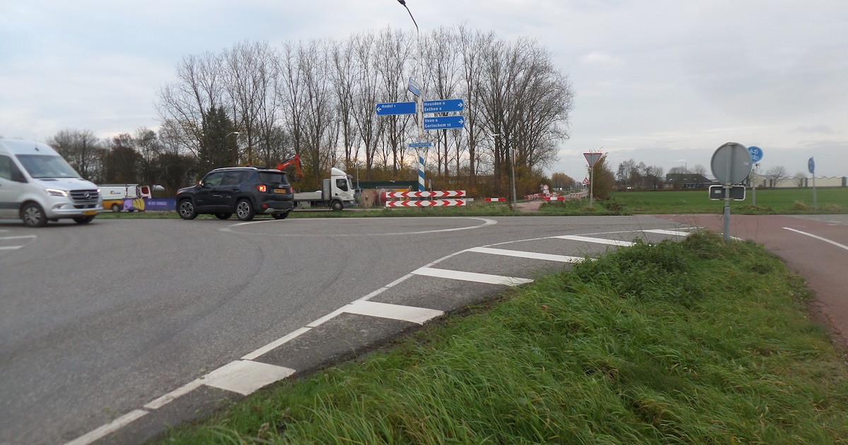 Roep dorpsraad om rotonde op druk kruispunt Andel: ‘Het is belangrijk ...