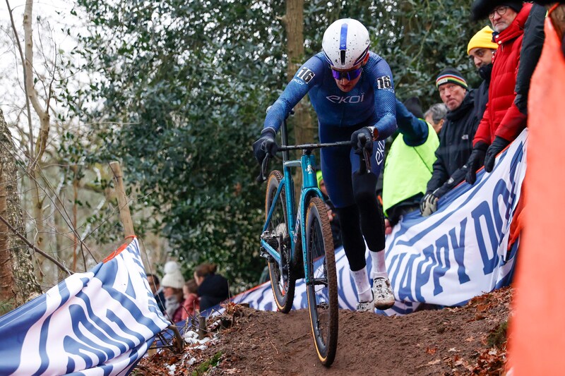 Kleine fout met grote gevolgen voor Ryan Kamp op NK veldrijden in ...