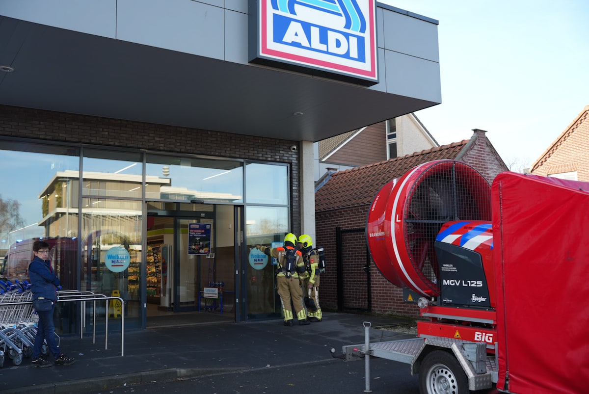 Aldi staat vol met rook door containerbrand in Kaatsheuvel | 112 nieuws ...