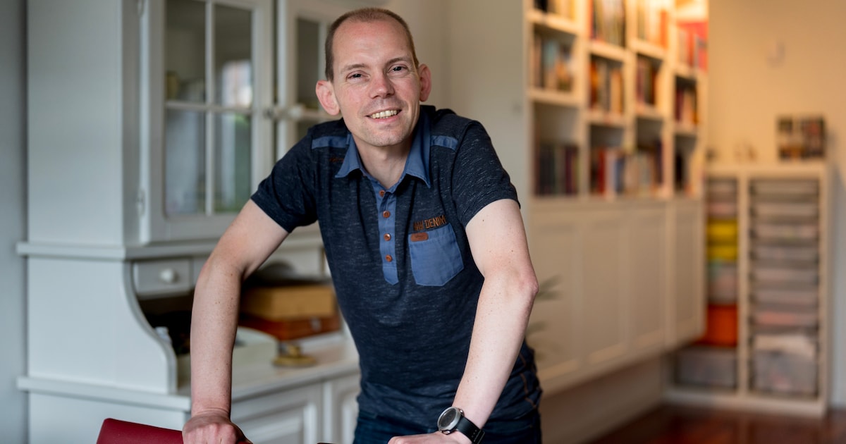Geert stuurde zijn verhaal te laat in, maar won tóch een prijs: nu ligt ...