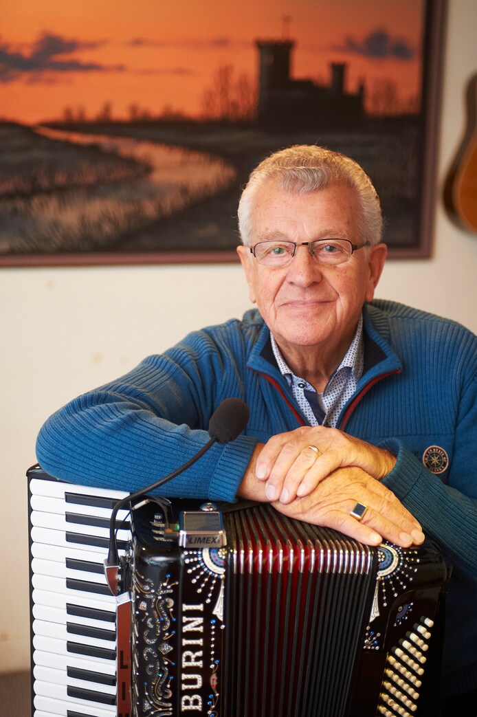 Muziekman Gerard Dortmans (81) zat nog vol levenslust en plannen | Uden ...