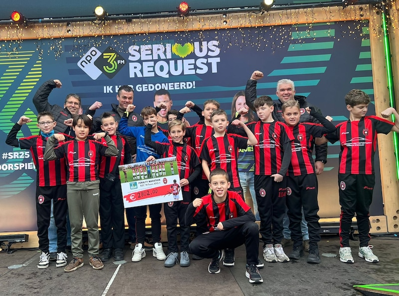 Bommelerwaardse cheques voor Serious Request in Den Bosch | Zaltbommel ...