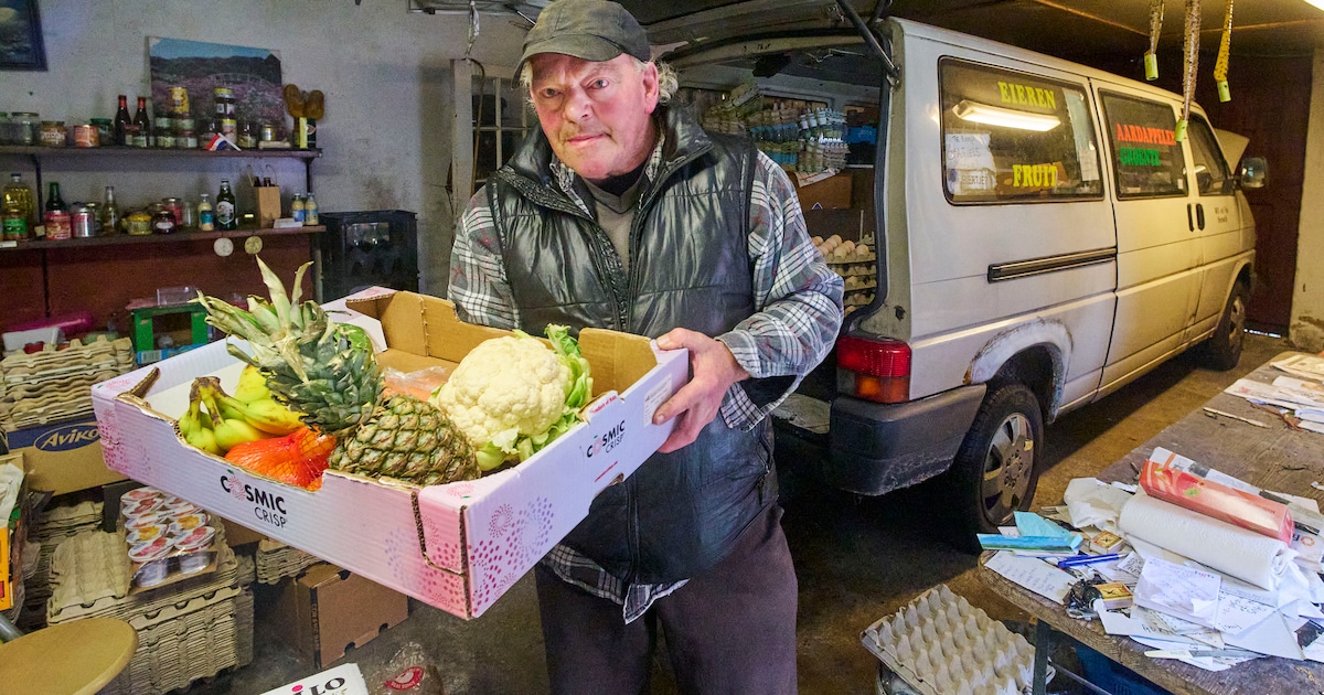Groente- en fruitman Will vleugellam door kapotte bus, klant begint een ...