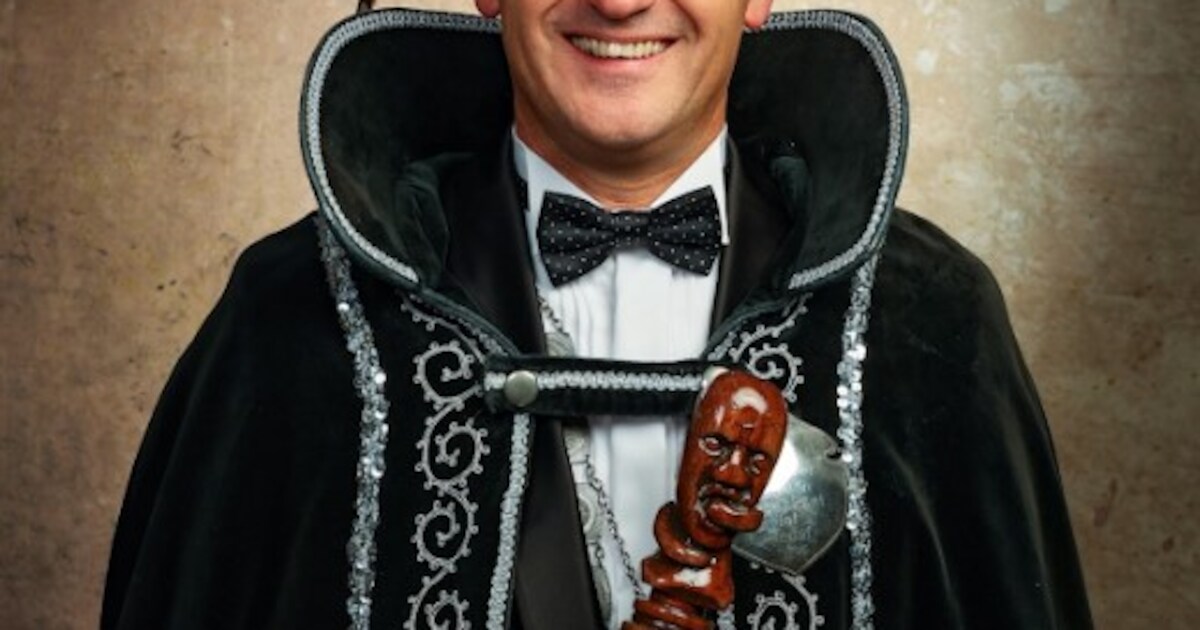 Prins Frank d'n Vierde leidt De Piereslikkers tijdens carnaval ...