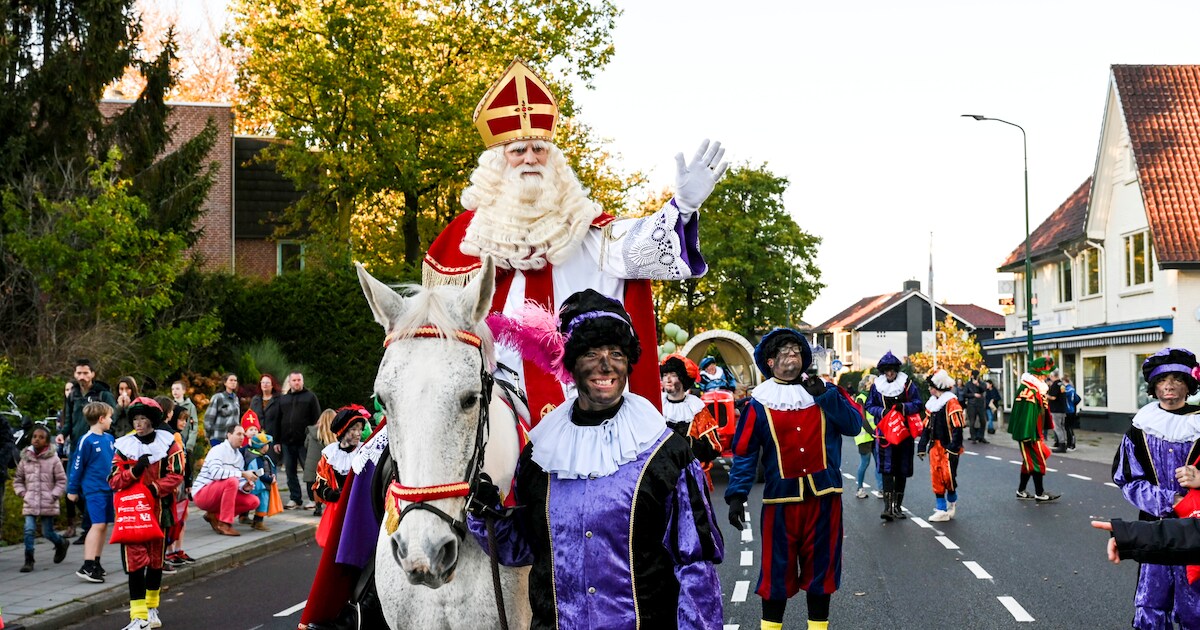 De Sinterklaasstoet trok voorbij, maar helemaal achteraan stond ons een ...